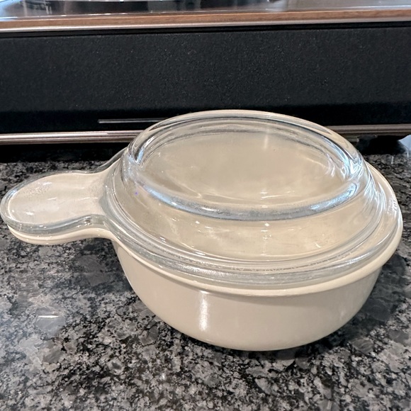 Pyrex | Kitchen | Vintage Pyrex Corning Ware Grab It Ivory Beige | Poshmark